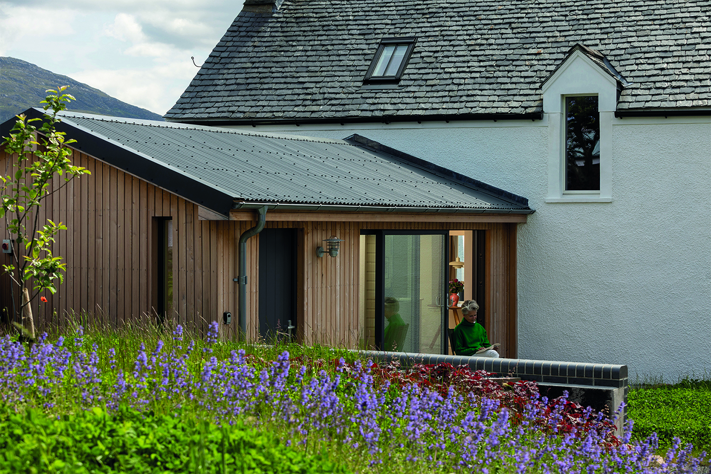 Helen Lucas Architects Edinburgh | project | seafront cottage | home